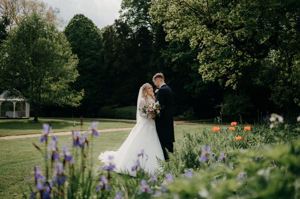 Regal Prestwold Hall Wedding - laurajaynephotographer.co.uk